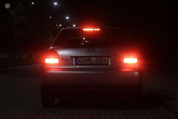Серый Ауди А3 2001 в Каунас, объемом двигателя 1.90 л и пробегом 356 тыс. км за 950 €, фото 4 на AUTOMOTO.COM.LV