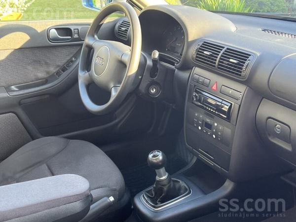 Pelēks Audi A3 2002 Rīga, ar dzinēja tilpumu 1.60 L un nobraukumu 315 tūkst. km par 1050 €, foto 5 vietnē AUTOMOTO.COM.LV