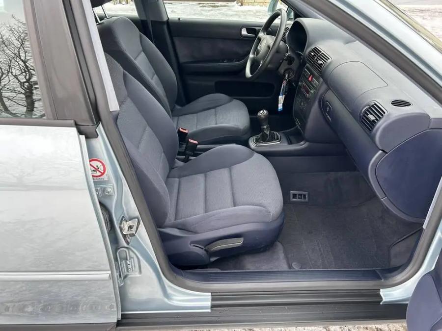 Pelēks Audi A3 2002 Limbaži, ar dzinēja tilpumu 1.60 L un nobraukumu 81 tūkst. km par 3150 €, foto 11 vietnē AUTOMOTO.COM.LV