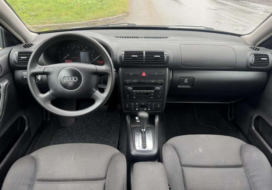 Grey Audi A3 2002 in Vilnius, with an engine capacity of 1.60 L and mileage of 250 thousand km for 1650 €, photo 12 on AUTOMOTO.COM.LV