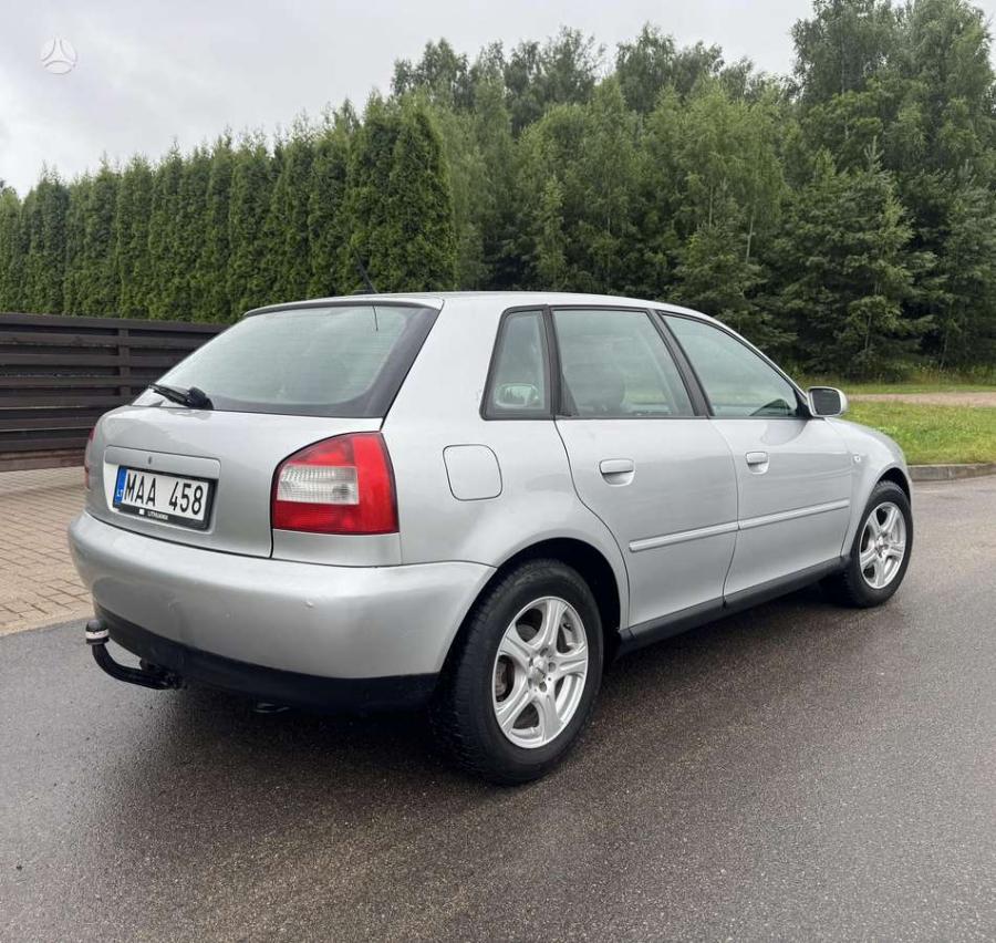 Grey Audi A3 2002 in Vilnius, with an engine capacity of 1.60 L and mileage of 250 thousand km for 1499 €, photo 5 on AUTOMOTO.COM.LV