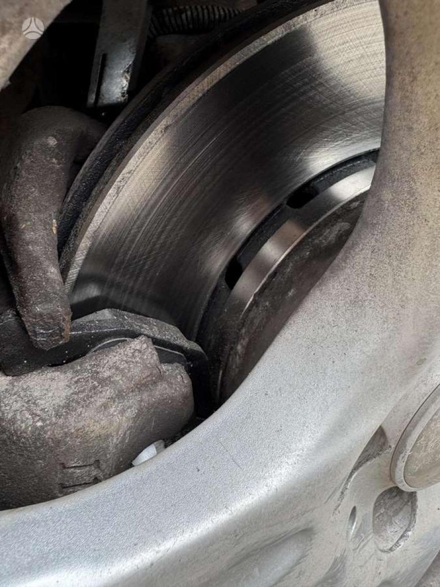Grey Audi A3 2002 in Vilnius, with an engine capacity of 1.60 L and mileage of 250 thousand km for 1499 €, photo 21 on AUTOMOTO.COM.LV
