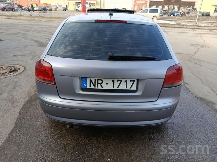 Grey Audi A3 2003 in Riga, with an engine capacity of 2.00 L and mileage of 395 thousand km for 1350 €, photo 5 on AUTOMOTO.COM.LV