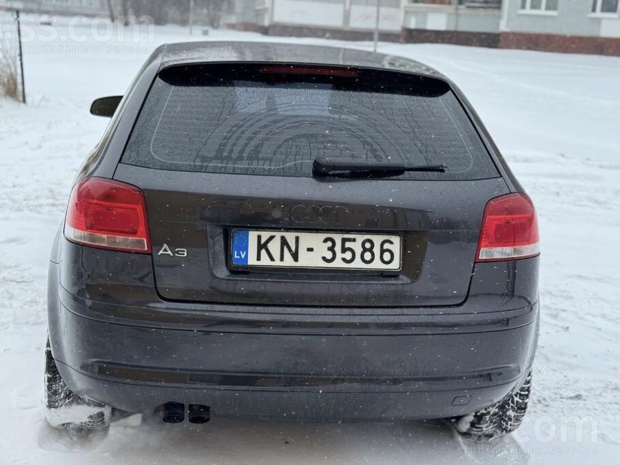 Grey Audi A3 2003 in Riga, with an engine capacity of 2.00 L and mileage of 273 thousand km for 1390 €, photo 5 on AUTOMOTO.COM.LV