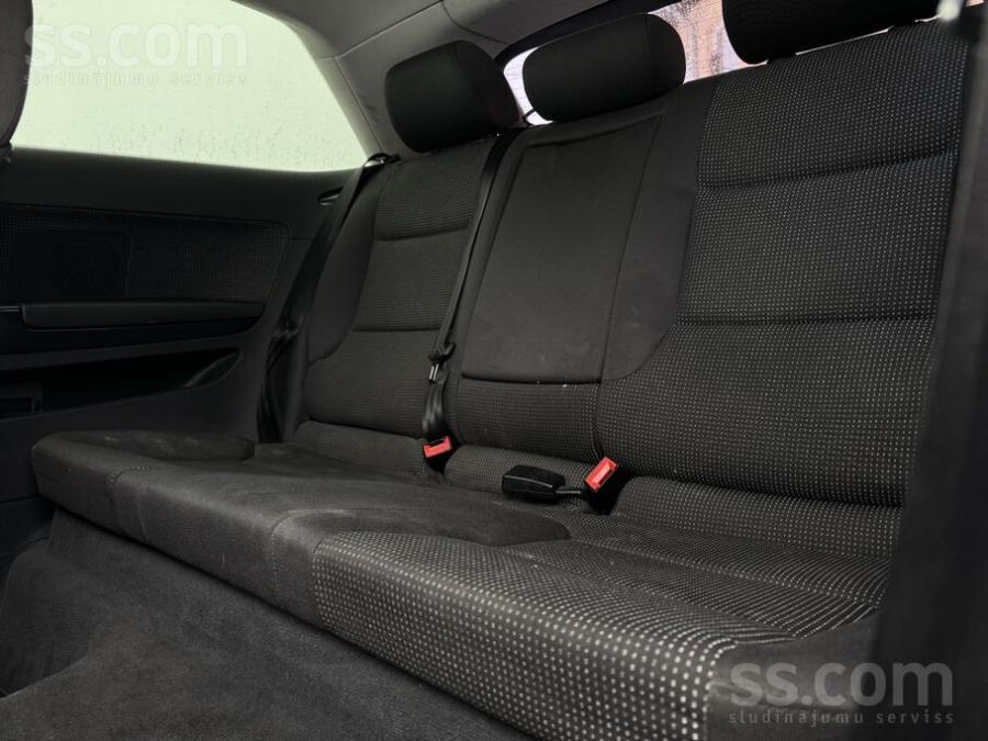 Grey Audi A3 2003 in Riga, with an engine capacity of 2.00 L and mileage of 273 thousand km for 1390 €, photo 9 on AUTOMOTO.COM.LV