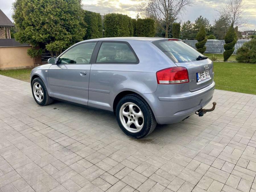 Grey Audi A3 2003 in Vilnius, with an engine capacity of 1.97 L and mileage of 397 thousand km for 1650 €, photo 3 on AUTOMOTO.COM.LV