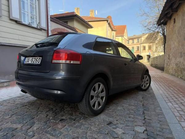 Серый Ауди А3 2003 в Цесис, объемом двигателя 2.00 л и пробегом 319 тыс. км за 1990 €, фото 4 на AUTOMOTO.COM.LV