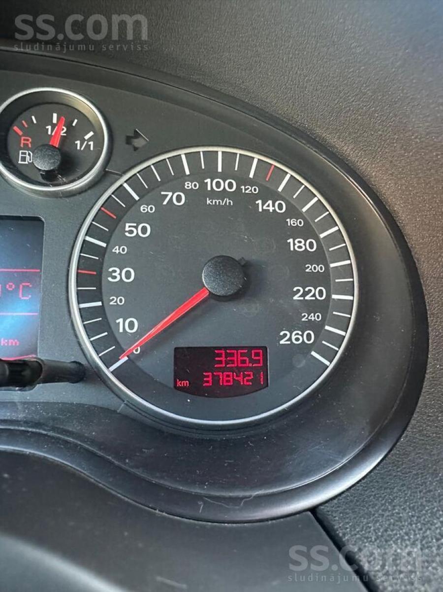 Pelēks Audi A3 2003 Jelgava, ar dzinēja tilpumu 1.60 L un nobraukumu 378 tūkst. km par 1150 €, foto 6 vietnē AUTOMOTO.COM.LV