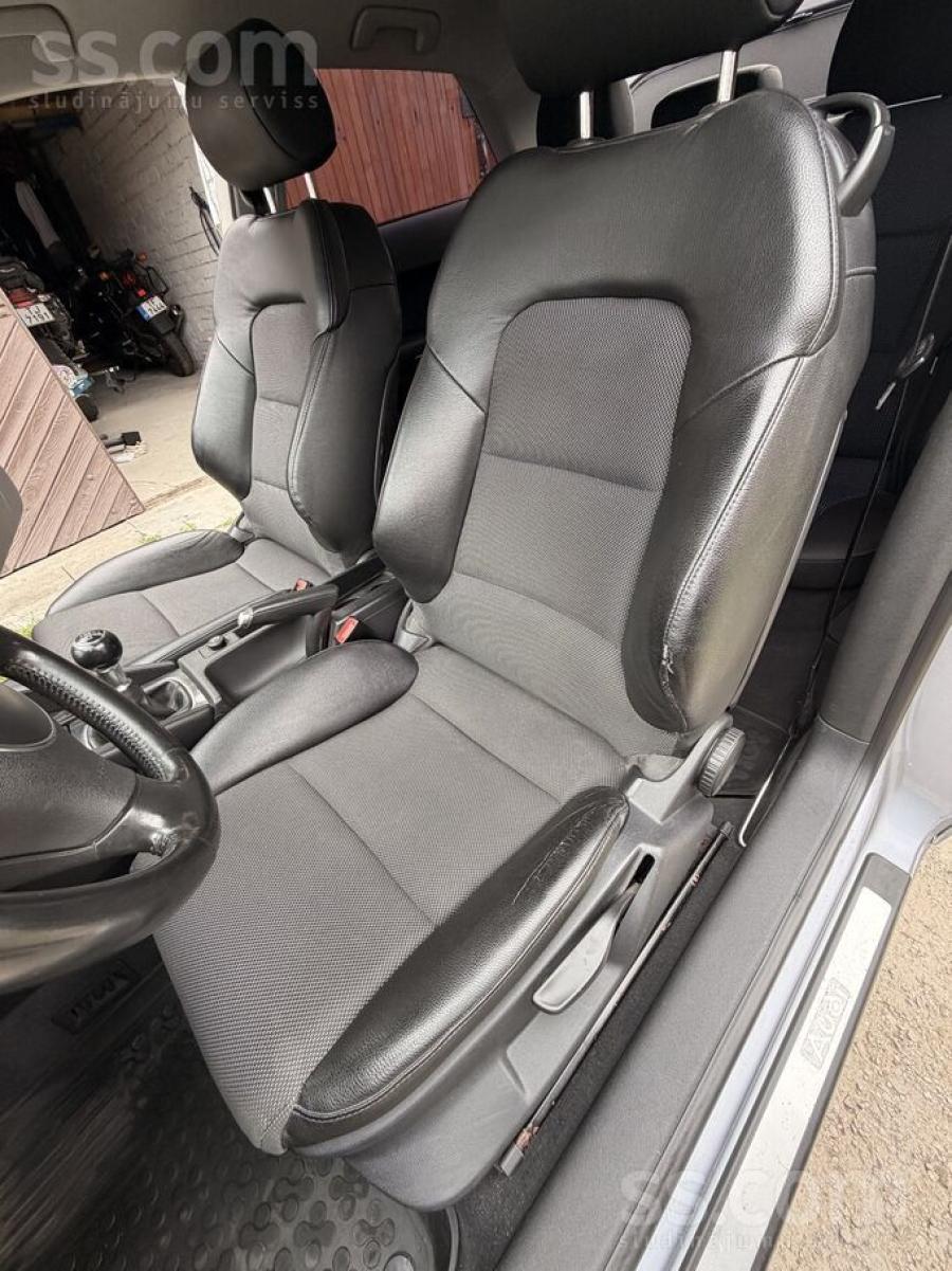 Pelēks Audi A3 2003 Jelgava, ar dzinēja tilpumu 1.60 L un nobraukumu 378 tūkst. km par 1150 €, foto 14 vietnē AUTOMOTO.COM.LV