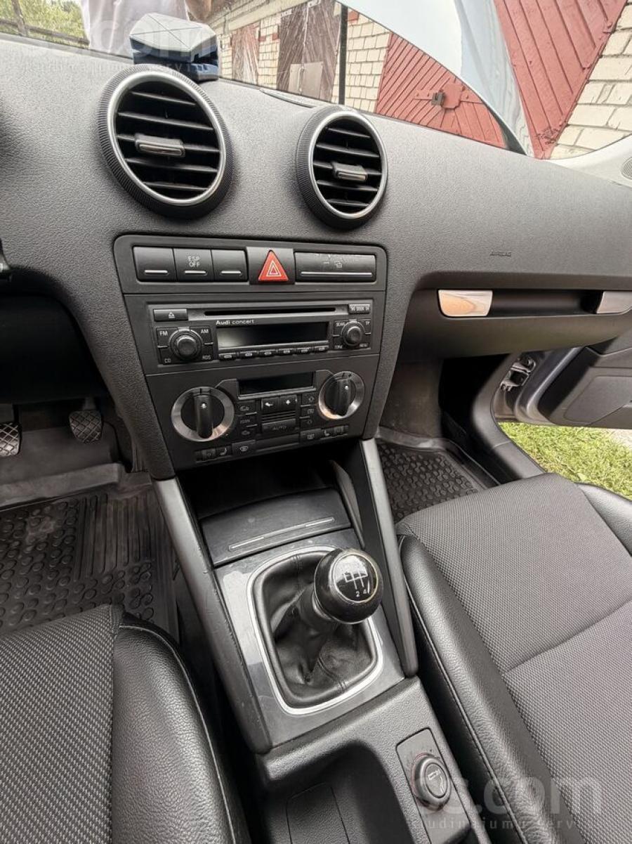 Pelēks Audi A3 2003 Jelgava, ar dzinēja tilpumu 1.60 L un nobraukumu 378 tūkst. km par 1150 €, foto 17 vietnē AUTOMOTO.COM.LV