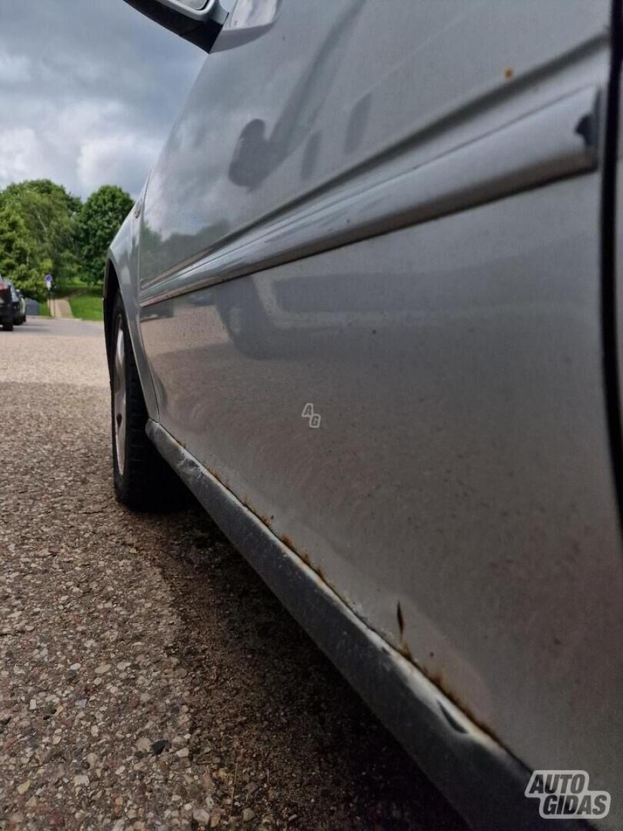 Pelēks Audi A3 2003 Viļņa, ar dzinēja tilpumu 1.60 L un nobraukumu 230 tūkst. km par 999 €, foto 10 vietnē AUTOMOTO.COM.LV