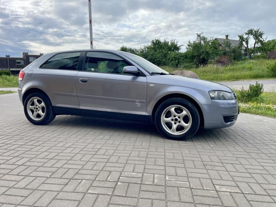 Grey Audi A3 2003 in Vilnius, with an engine capacity of 2.00 L and mileage of 393 thousand km for 1500 €, photo 9 on AUTOMOTO.COM.LV