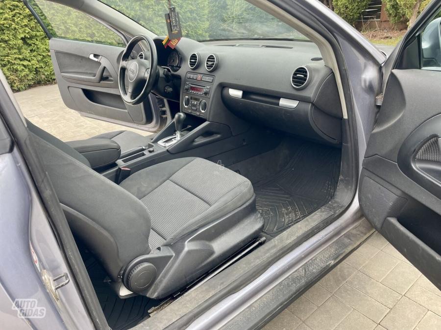 Grey Audi A3 2003 in Vilnius, with an engine capacity of 2.00 L and mileage of 393 thousand km for 1500 €, photo 14 on AUTOMOTO.COM.LV