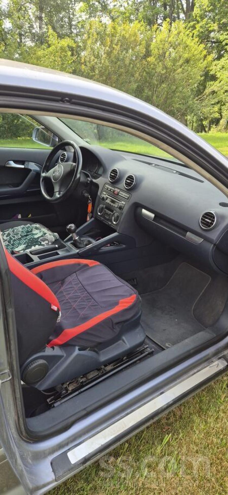 Pelēks Audi A3 2003 Valmiera, ar dzinēja tilpumu 1.60 L un nobraukumu 247 tūkst. km par 650 €, foto 7 vietnē AUTOMOTO.COM.LV