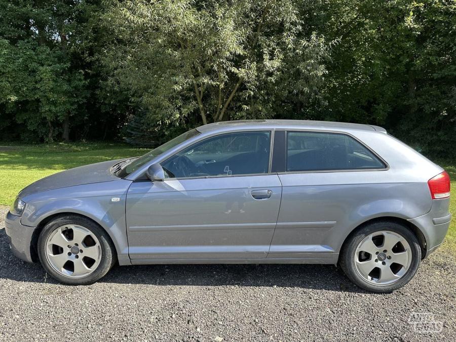 Pelēks Audi A3 2003 Kaišiadorys, ar dzinēja tilpumu 2.00 L un nobraukumu 291 tūkst. km par 500 €, foto 3 vietnē AUTOMOTO.COM.LV