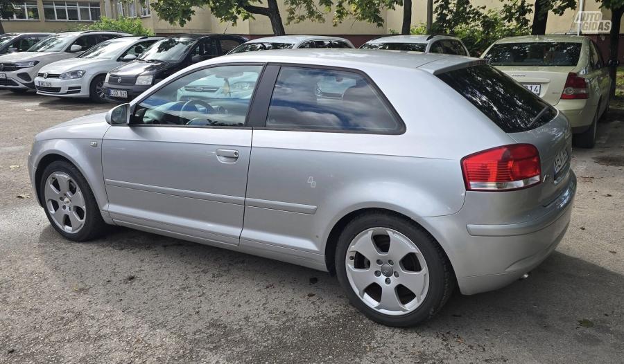 Grey Audi A3 2003 in Kaunas, with an engine capacity of 2.00 L and mileage of 354 thousand km for 1200 €, photo 4 on AUTOMOTO.COM.LV