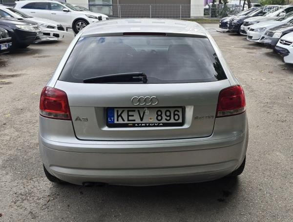 Audi A3 2003 in Kaunas on AUTOMOTO.COM.LV Grey Audi A3 2003 in Kaunas, with an engine capacity of 2.00 L and mileage of 354 thousand km for 1200 €, photo 6 on AUTOMOTO.COM.LV