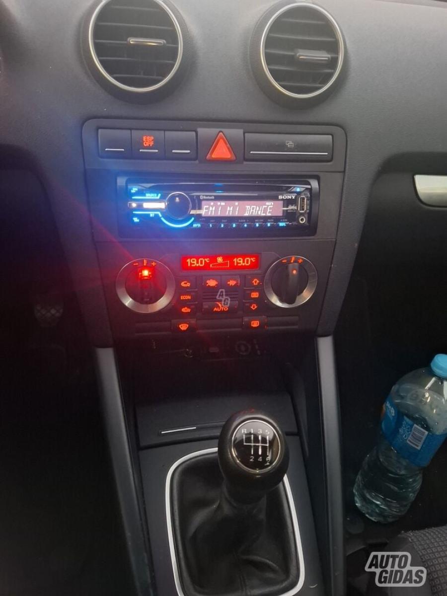 Pelēks Audi A3 2003 Klaipėda, ar dzinēja tilpumu 2.00 L un nobraukumu 185 tūkst. km par 1360 €, foto 8 vietnē AUTOMOTO.COM.LV