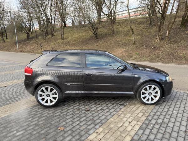 Grey Audi A3 2004 in Jonava, with an engine capacity of 2.00 L and mileage of 293 thousand km for 1799 €, photo 4 on AUTOMOTO.COM.LV