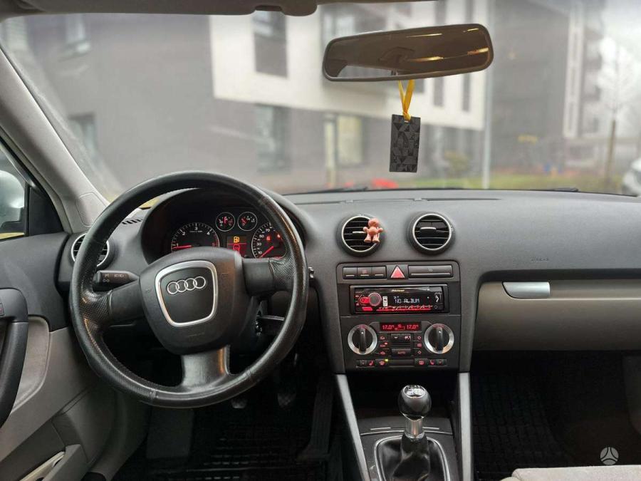 Grey Audi A3 2004 in Marijampole, with an engine capacity of 1.97 L and mileage of 297 thousand km for 1900 €, photo 8 on AUTOMOTO.COM.LV