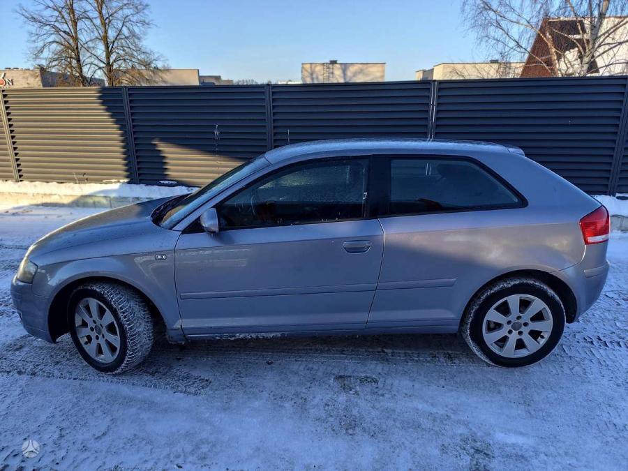 Pelēks Audi A3 2004 Viļņa, ar dzinēja tilpumu 1.60 L un nobraukumu 189 tūkst. km par 1750 €, foto 6 vietnē AUTOMOTO.COM.LV