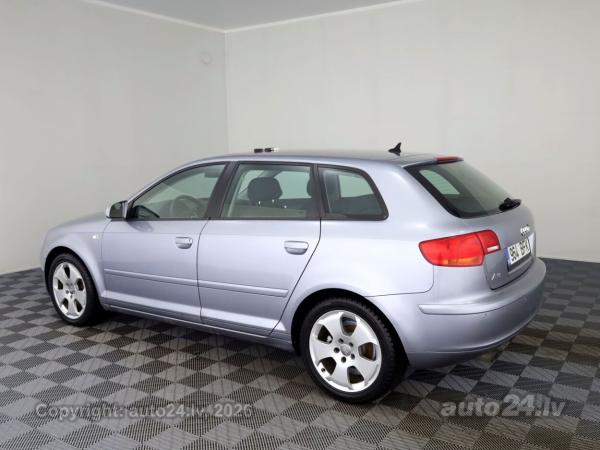 Grey Audi A3 2004 in Tallinn, with an engine capacity of 1.60 L and mileage of 214 thousand km for 1999 €, photo 4 on AUTOMOTO.COM.LV