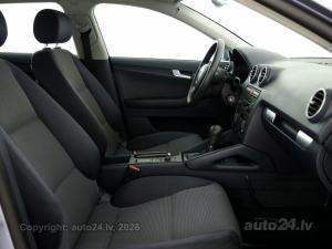 Pelēks Audi A3 2004 Tallina, ar dzinēja tilpumu 1.60 L un nobraukumu 214 tūkst. km par 1999 €, foto 6 vietnē AUTOMOTO.COM.LV