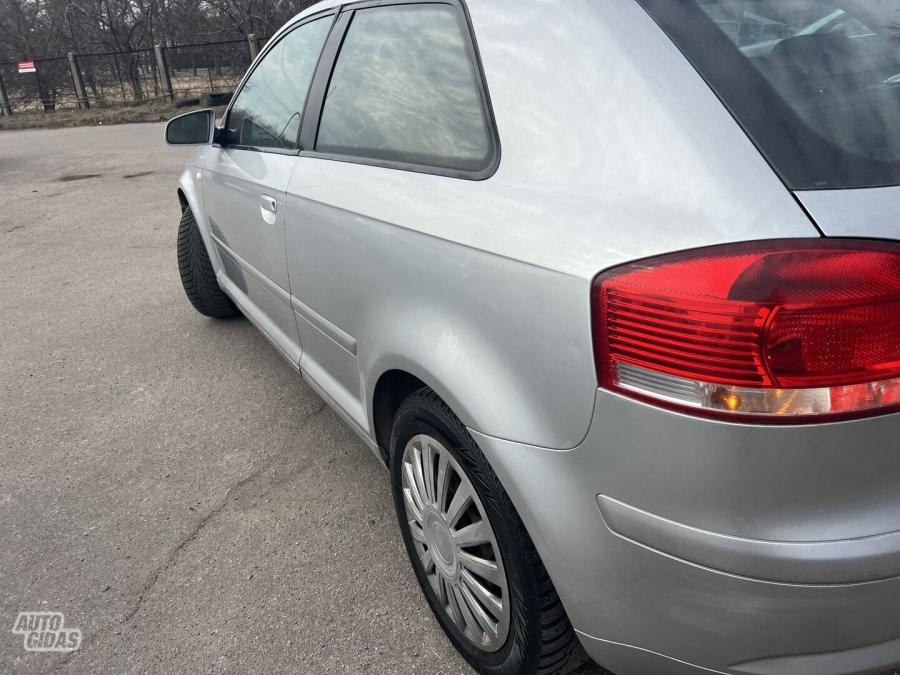 Pelēks Audi A3 2004 Šauļi, ar dzinēja tilpumu 1.90 L un nobraukumu 343 tūkst. km par 999 €, foto 9 vietnē AUTOMOTO.COM.LV