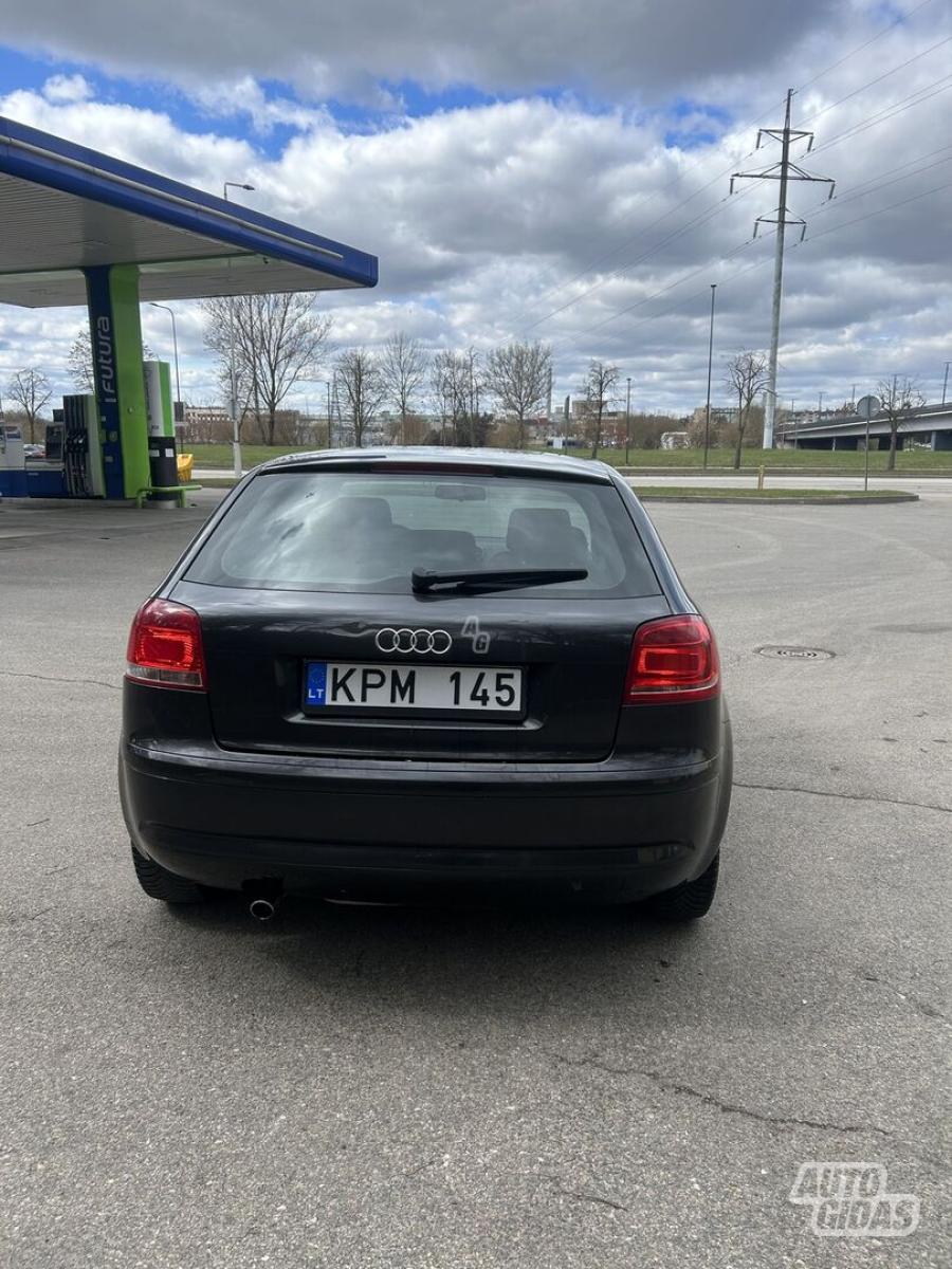Pelēks Audi A3 2004 Kauņa, ar dzinēja tilpumu 1.60 L un nobraukumu 320 tūkst. km par 700 €, foto 6 vietnē AUTOMOTO.COM.LV
