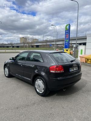 Pelēks Audi A3 2004 Kauņa, ar dzinēja tilpumu 1.60 L un nobraukumu 320 tūkst. km par 700 €, foto 7 vietnē AUTOMOTO.COM.LV