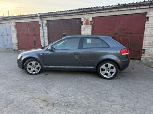 Pelēks Audi A3 2004 Panevēža, ar dzinēja tilpumu 1.90 L un nobraukumu 285 tūkst. km par 1990 €, foto 3 vietnē AUTOMOTO.COM.LV