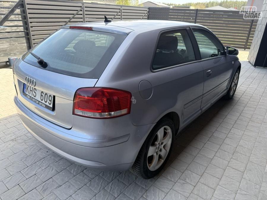 Pelēks Audi A3 2004 Viļņa, ar dzinēja tilpumu 2.00 L un nobraukumu 280 tūkst. km par 1800 €, foto 6 vietnē AUTOMOTO.COM.LV