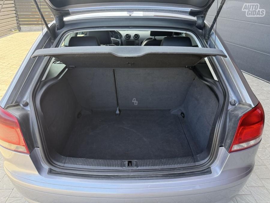 Pelēks Audi A3 2004 Viļņa, ar dzinēja tilpumu 2.00 L un nobraukumu 280 tūkst. km par 1800 €, foto 15 vietnē AUTOMOTO.COM.LV