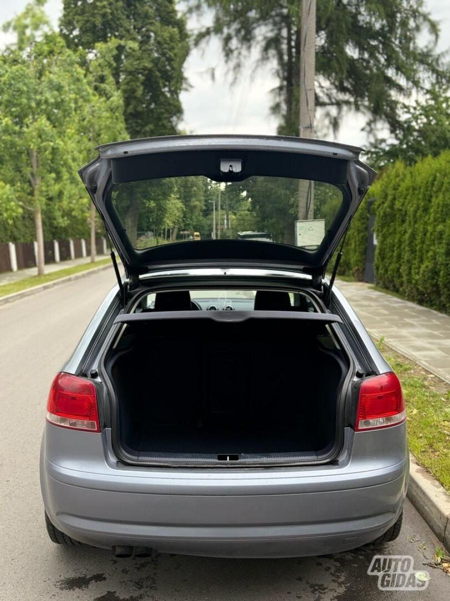 Grey Audi A3 2004 in Vilnius, with an engine capacity of 2.00 L and mileage of 280 thousand km for 1750 €, photo 13 on AUTOMOTO.COM.LV