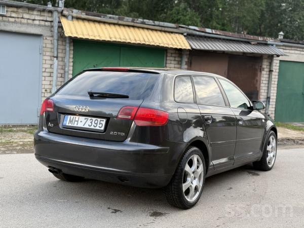 Pelēks Audi A3 2004 Rīga, ar dzinēja tilpumu 2.00 L un nobraukumu 355 tūkst. km par 2250 €, foto 3 vietnē AUTOMOTO.COM.LV