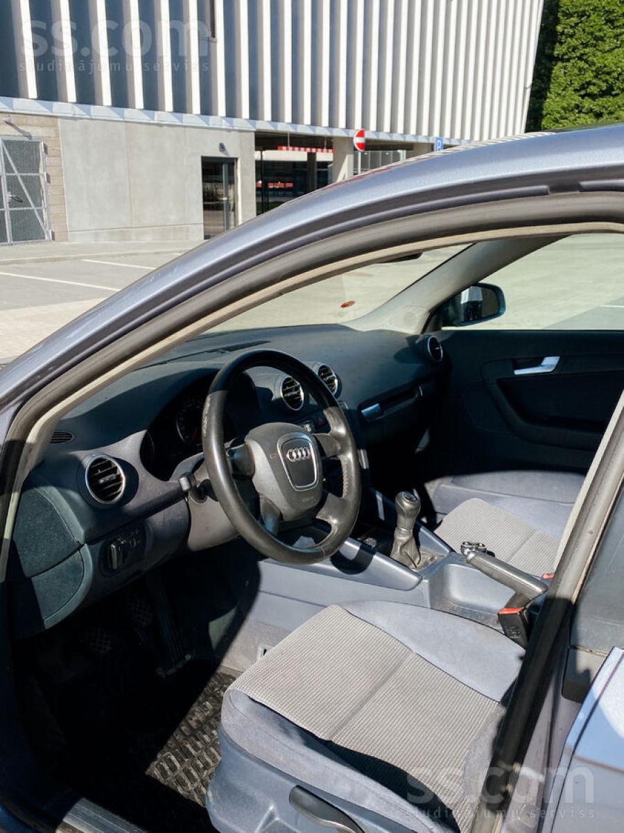 Grey Audi A3 2004 in Riga, with an engine capacity of 1.60 L and mileage of 300 thousand km for 1850 €, photo 4 on AUTOMOTO.COM.LV