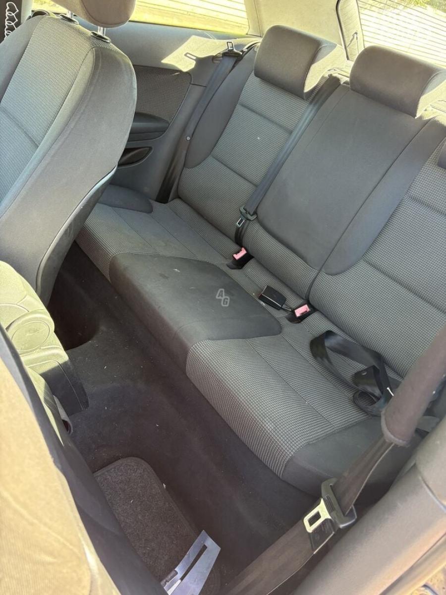 Grey Audi A3 2004 in Kaunas, with an engine capacity of 2.00 L and mileage of 304 thousand km for 700 €, photo 14 on AUTOMOTO.COM.LV