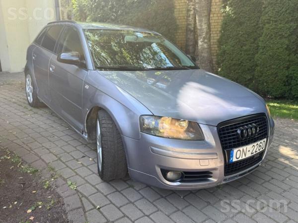 Grey Audi A3 2004 in Riga, with an engine capacity of 2.00 L and mileage of 260 thousand km for 1850 €, photo 3 on AUTOMOTO.COM.LV