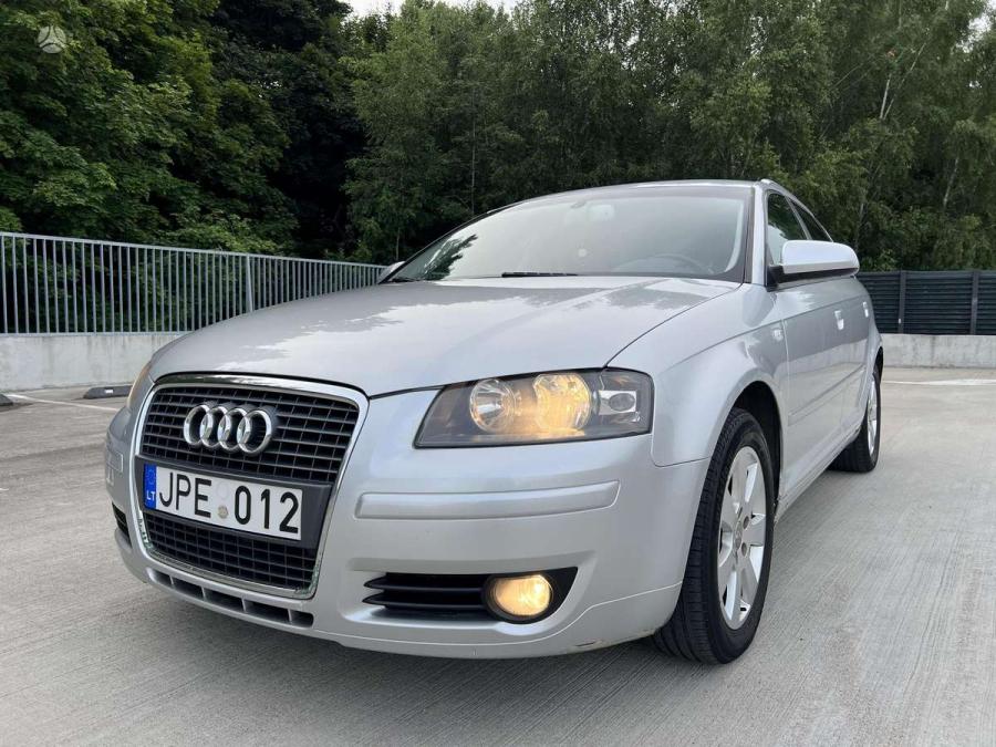 Grey Audi A3 2004 in Vilnius, with an engine capacity of 1.97 L and mileage of 395 thousand km for 2700 €, photo 1 on AUTOMOTO.COM.LV