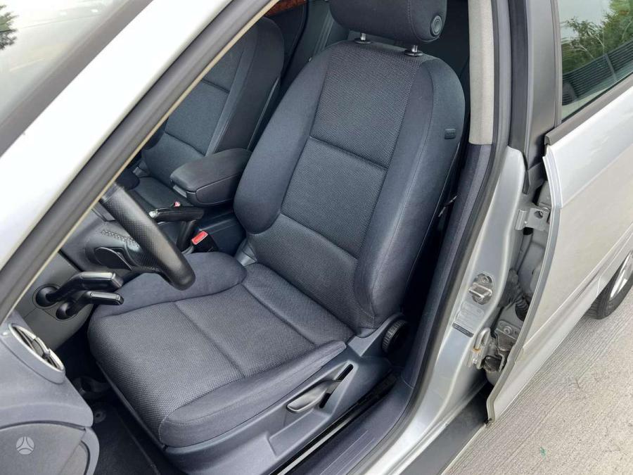 Grey Audi A3 2004 in Vilnius, with an engine capacity of 1.97 L and mileage of 395 thousand km for 2700 €, photo 18 on AUTOMOTO.COM.LV