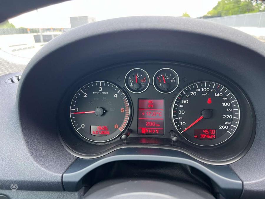 Grey Audi A3 2004 in Vilnius, with an engine capacity of 1.97 L and mileage of 395 thousand km for 2700 €, photo 26 on AUTOMOTO.COM.LV