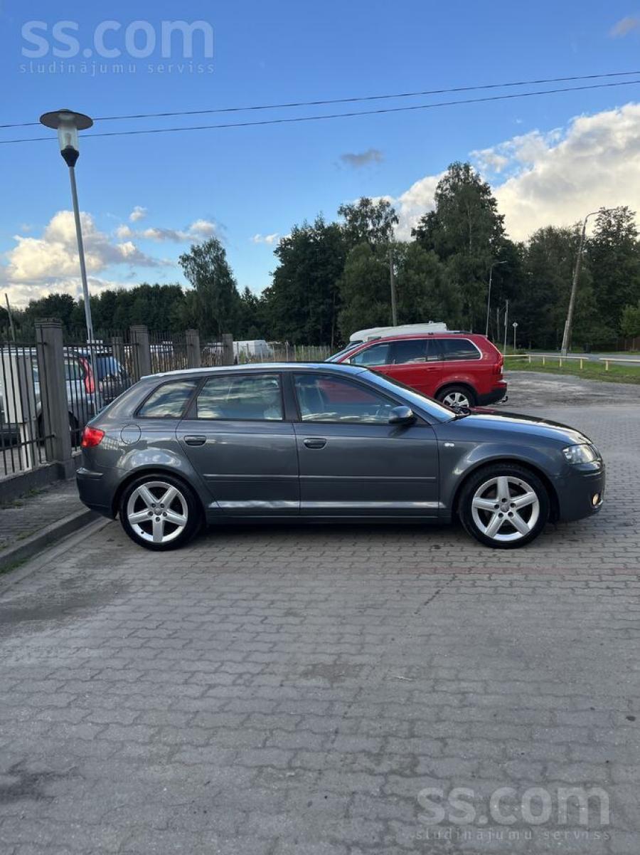 Grey Audi A3 2004 in Riga, with an engine capacity of 2.00 L and mileage of 307 thousand km for 2900 €, photo 5 on AUTOMOTO.COM.LV