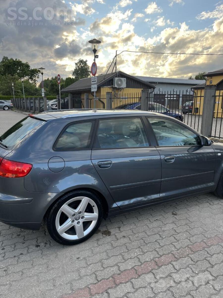 Grey Audi A3 2004 in Riga, with an engine capacity of 2.00 L and mileage of 307 thousand km for 2900 €, photo 9 on AUTOMOTO.COM.LV