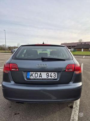 Pelēks Audi A3 2004 Klaipėda, ar dzinēja tilpumu 0.00 L un nobraukumu 372 tūkst. km par 1400 €, foto 4 vietnē AUTOMOTO.COM.LV