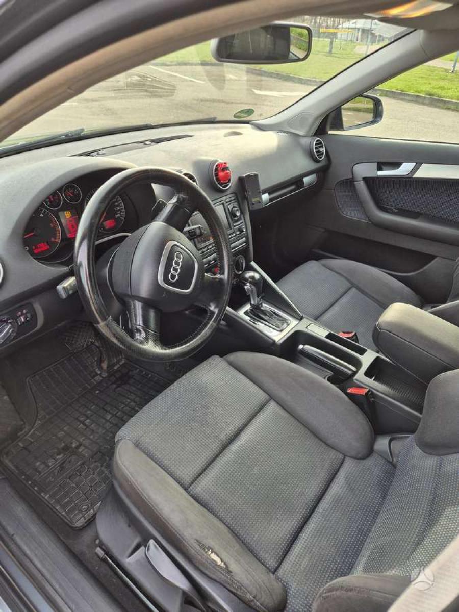Pelēks Audi A3 2004 Klaipėda, ar dzinēja tilpumu 0.00 L un nobraukumu 372 tūkst. km par 1400 €, foto 9 vietnē AUTOMOTO.COM.LV