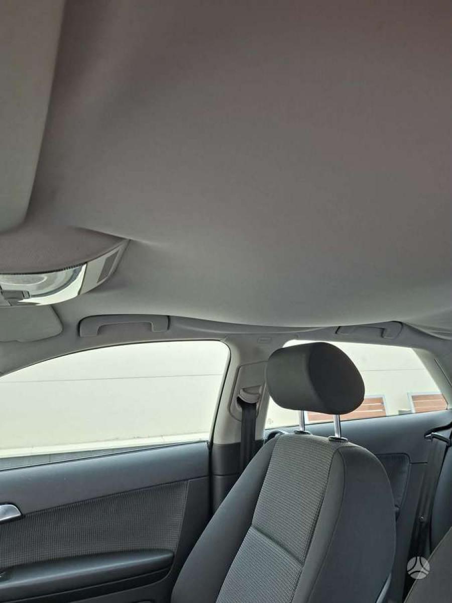 Pelēks Audi A3 2004 Raseiniai, ar dzinēja tilpumu 1.60 L un nobraukumu 240 tūkst. km par 1100 €, foto 5 vietnē AUTOMOTO.COM.LV