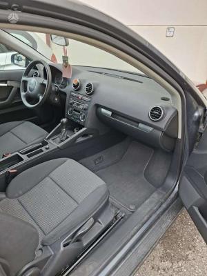 Pelēks Audi A3 2004 Raseiniai, ar dzinēja tilpumu 1.60 L un nobraukumu 240 tūkst. km par 1100 €, foto 9 vietnē AUTOMOTO.COM.LV