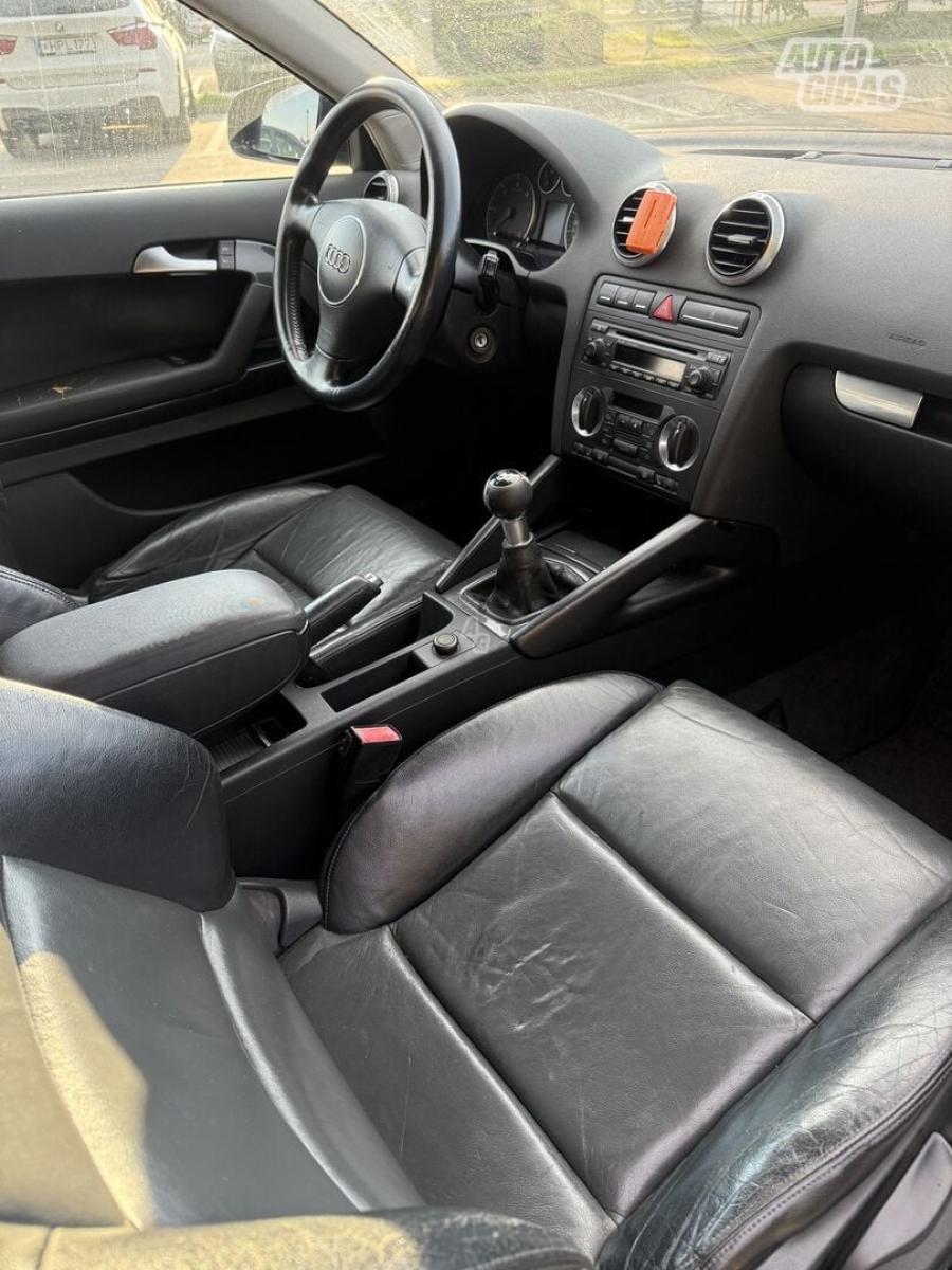 Grey Audi A3 2004 in Trakai, with an engine capacity of 1.90 L and mileage of 340 thousand km for 1300 €, photo 8 on AUTOMOTO.COM.LV
