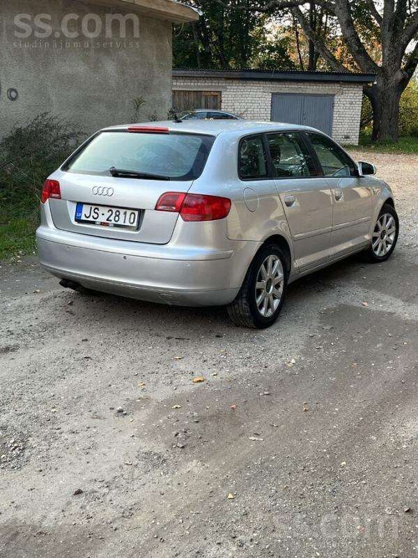 Grey Audi A3 2004 in Valmiera, with an engine capacity of 2.00 L and mileage of 366 thousand km for 2000 €, photo 4 on AUTOMOTO.COM.LV