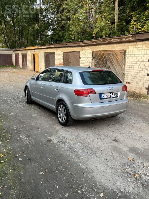 Grey Audi A3 2004 in Valmiera, with an engine capacity of 2.00 L and mileage of 366 thousand km for 2000 €, photo 5 on AUTOMOTO.COM.LV